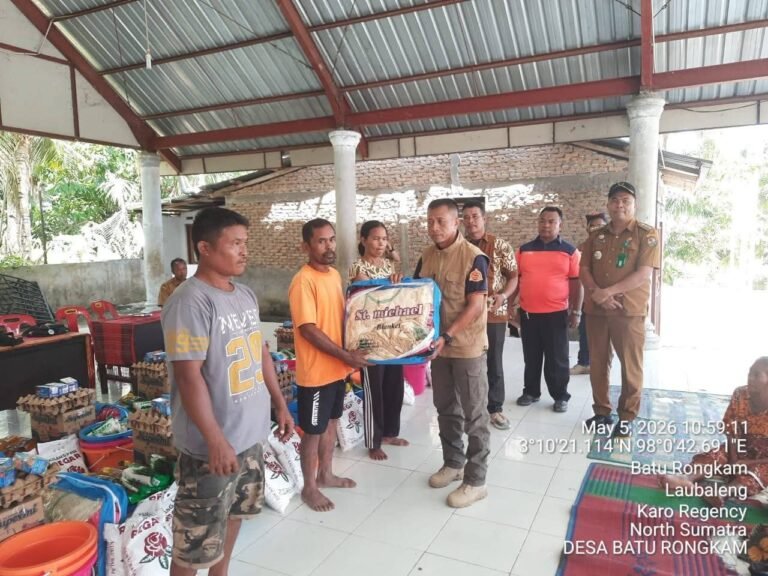 Bupati Karo Salurkan Bantuan untuk 16 Rumah Terdampak Banjir Bandang di ...